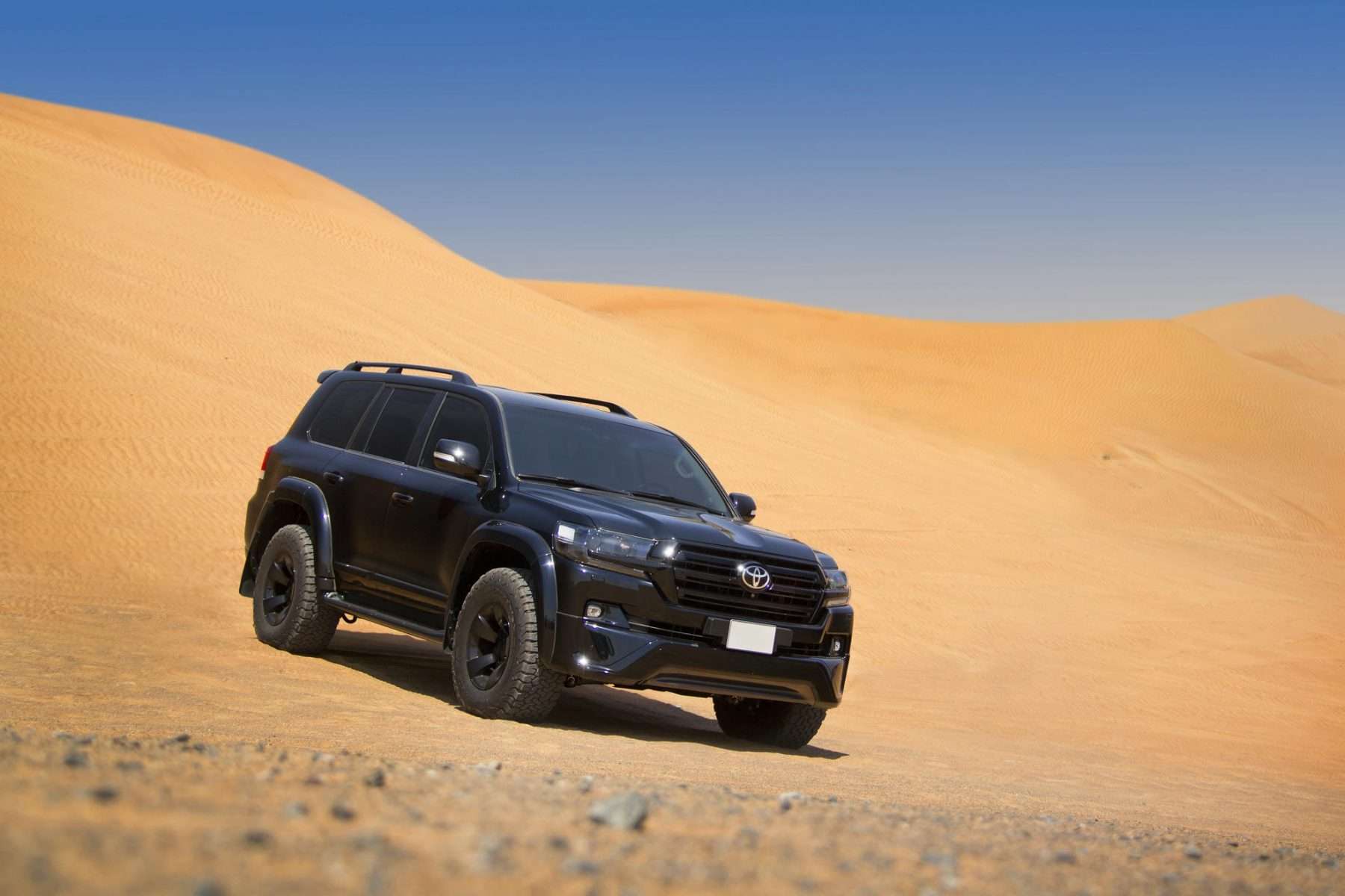 Toyota LC200 Off-Road Modification UAE | Arctic Trucks